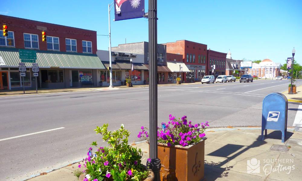 Historic-places enthusiasts will enjoy a visit to Downtown Centre ...